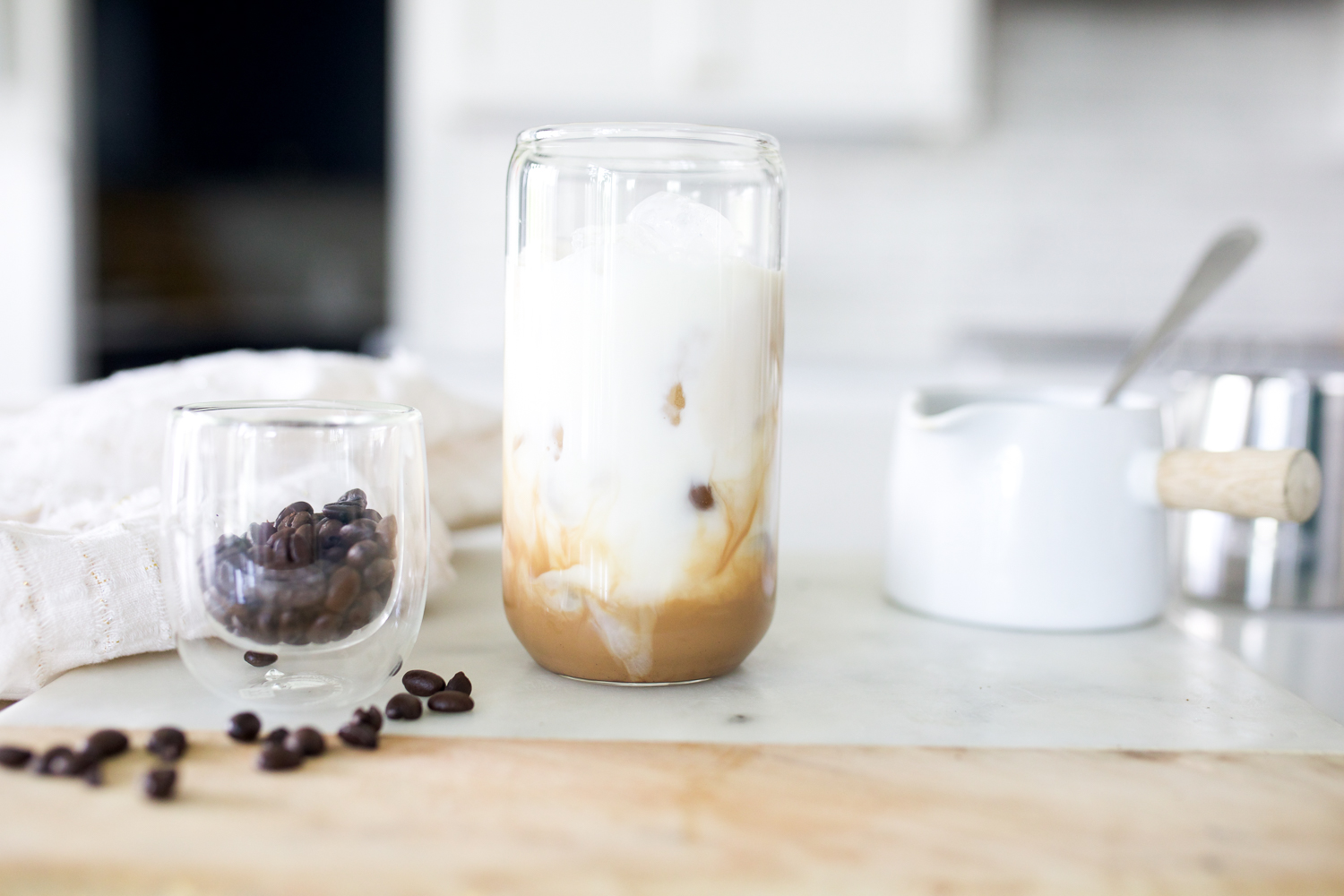Easy 5-Minute Iced Mocha Latte Recipe - BIT OF CREAM